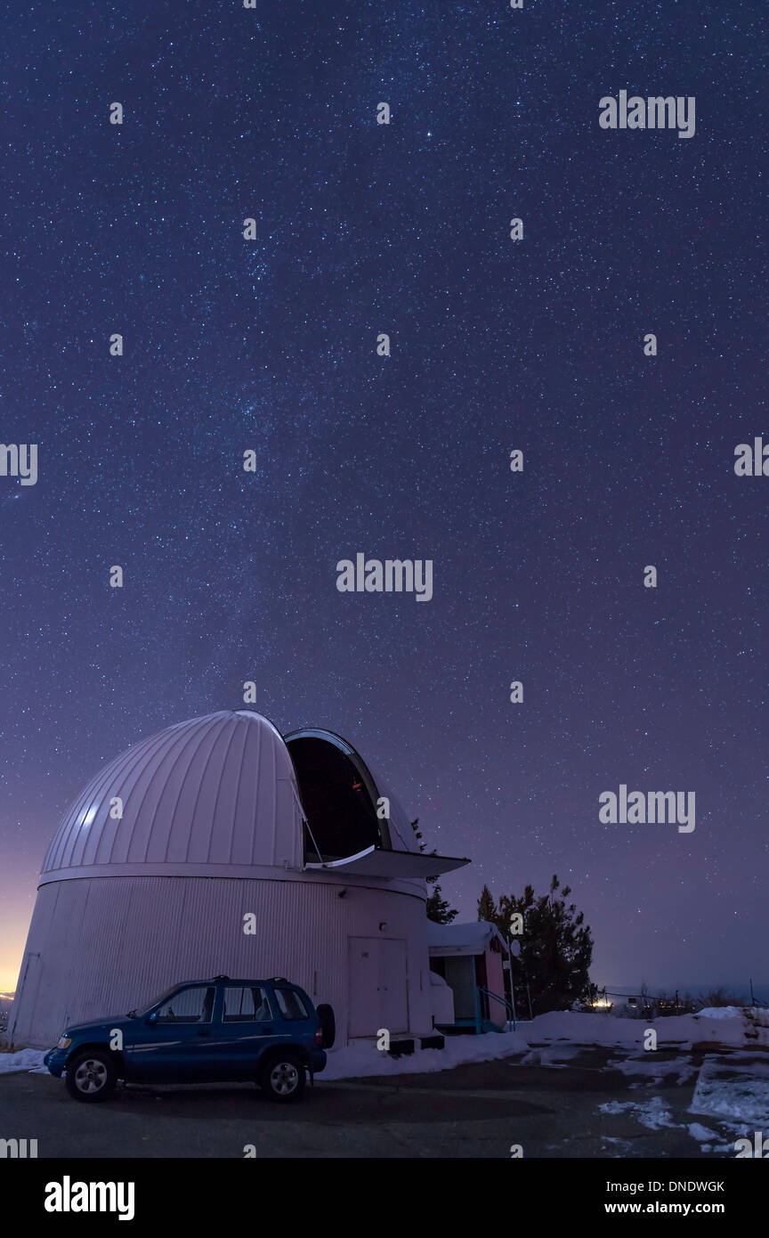 Mount lemmon telescope hi-res stock photography and images - Alamy