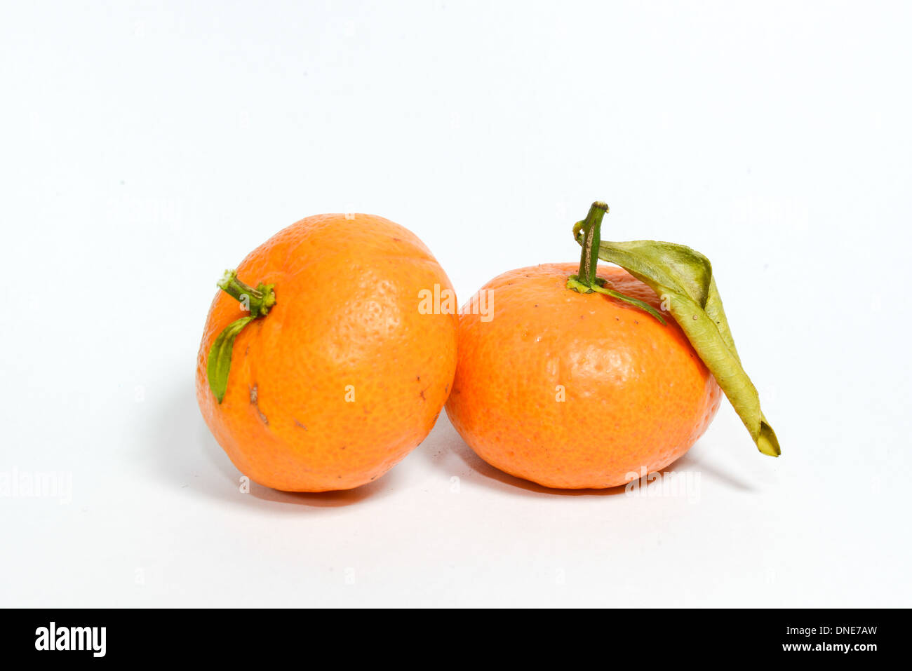 Oranges white hi-res stock photography and images - Alamy