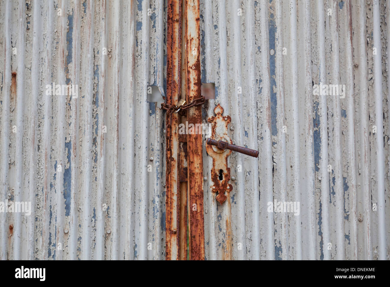 Rusty gate hi-res stock photography and images - Alamy