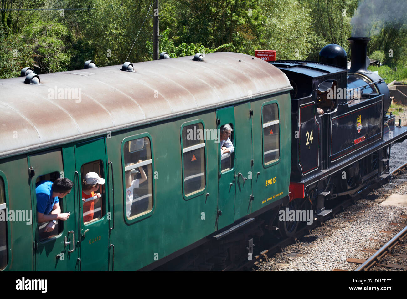 Steam train calbourne hi-res stock photography and images - Alamy