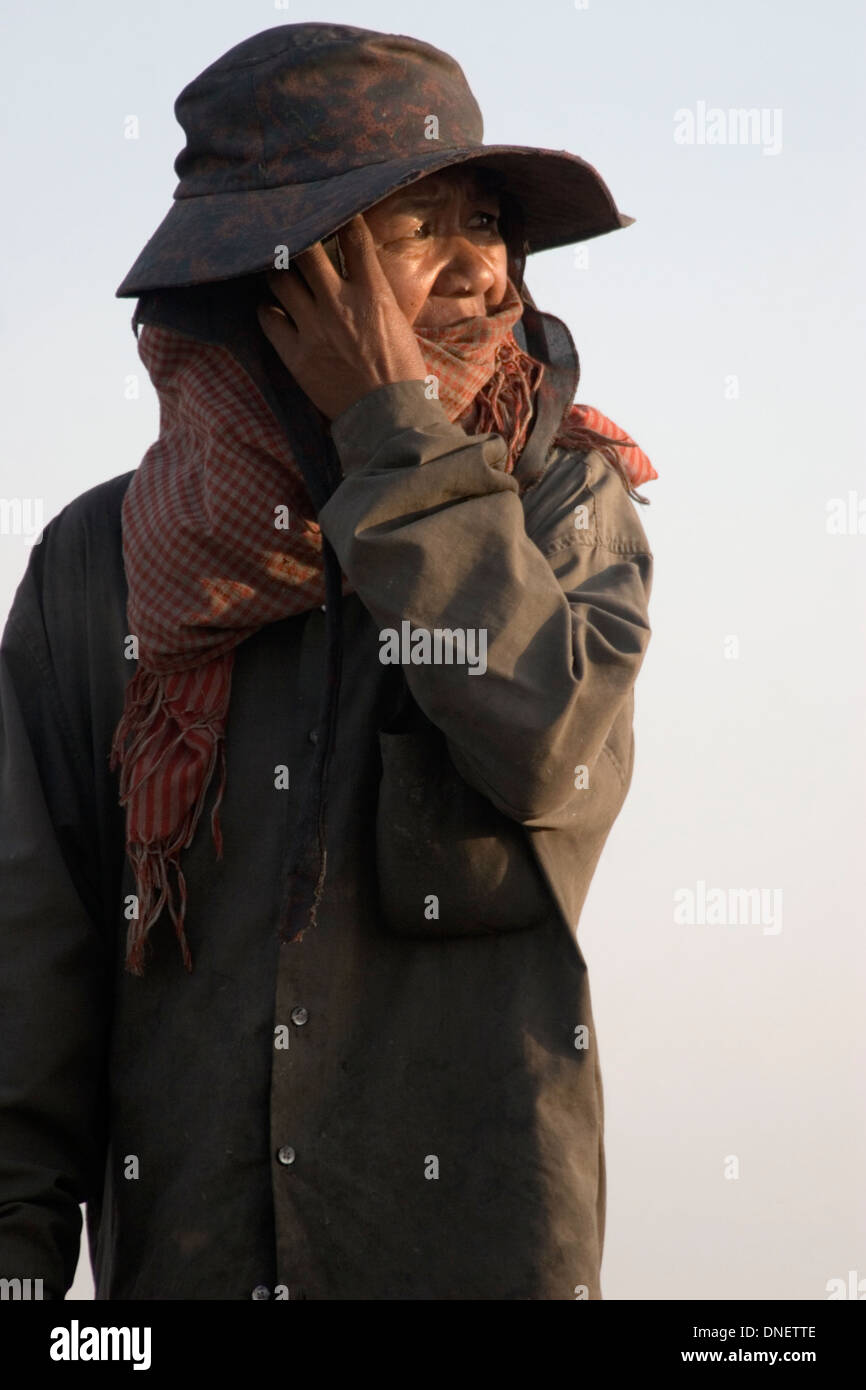 Asia recycling asia poverty human scavenger human scavengers hi-res ...