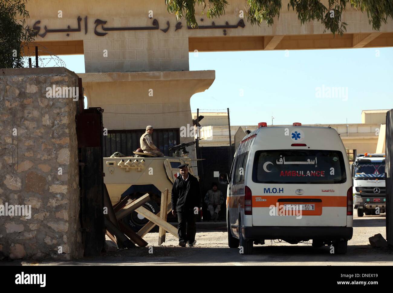 Gaza, Palestinian Territories. 24th Dec, 2013. Rafah crossing between ...