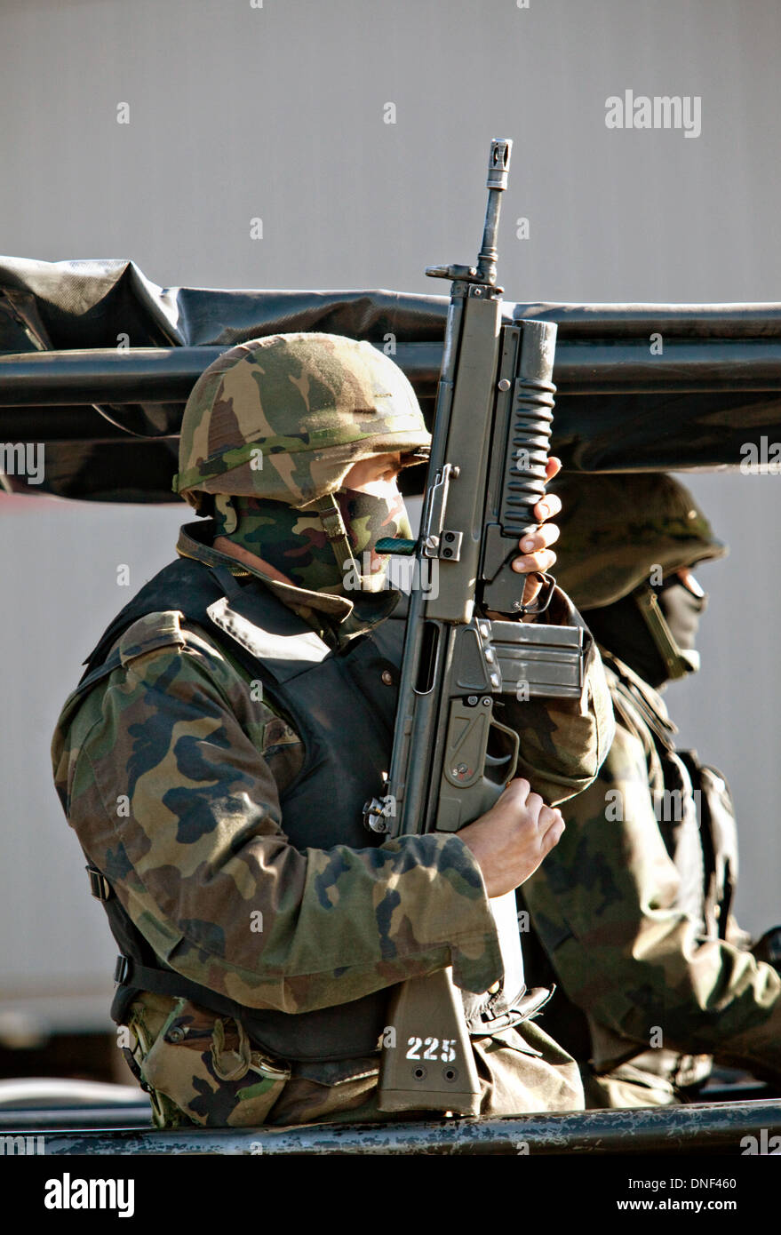 Masked soldiers hi-res stock photography and images - Alamy