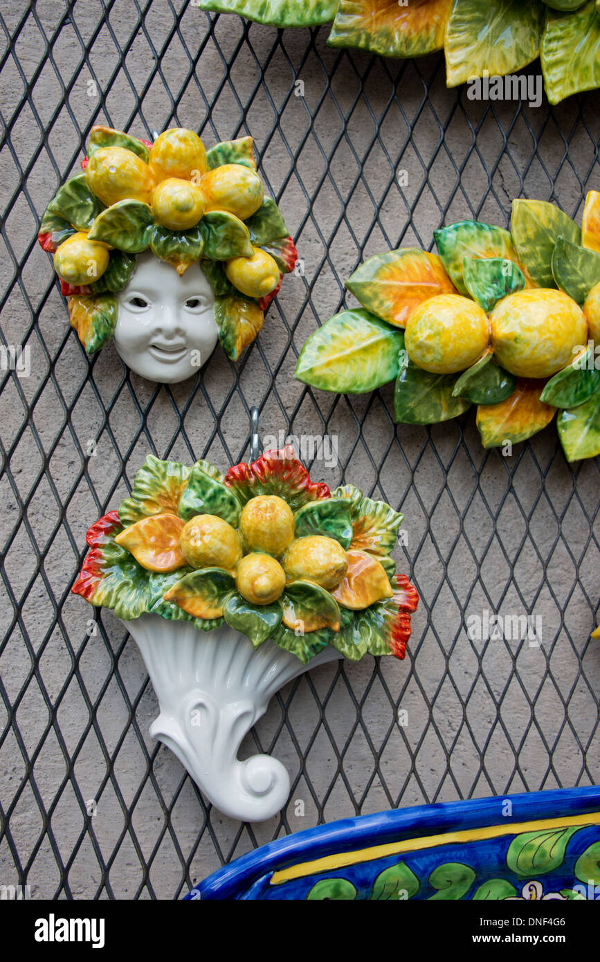 Italian pottery hi-res stock photography and images - Alamy