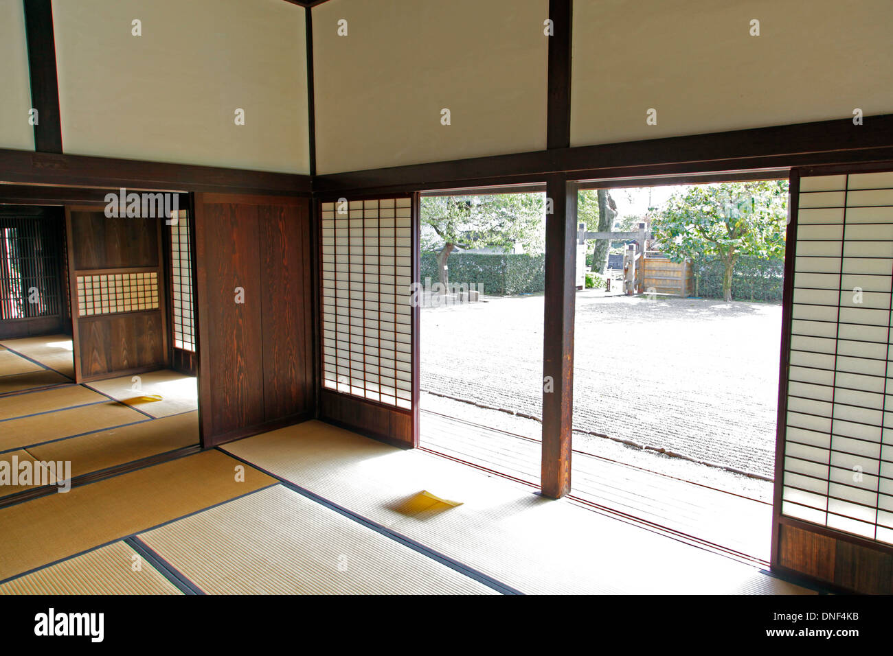 Traditional japanese interior house hi-res stock photography and images ...