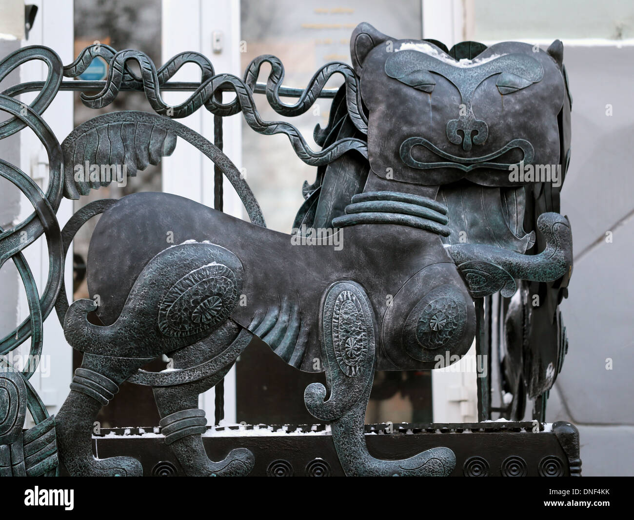 Sculpture of a cat Stock Photo - Alamy