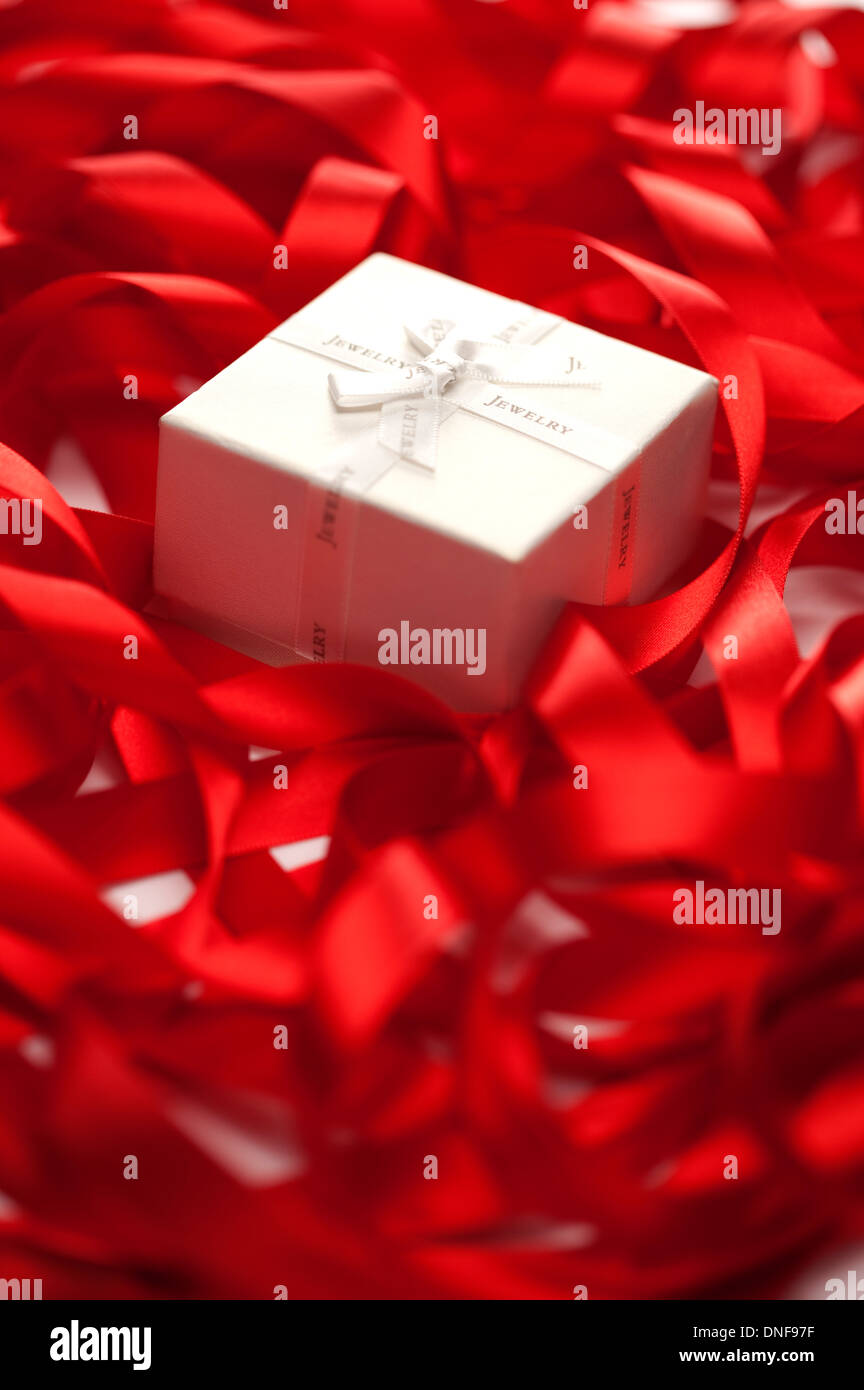 Tangled the series hi-res stock photography and images - Alamy