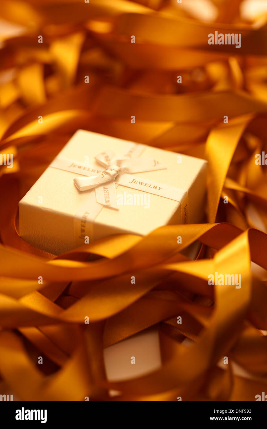 Tangled the series hi-res stock photography and images - Alamy