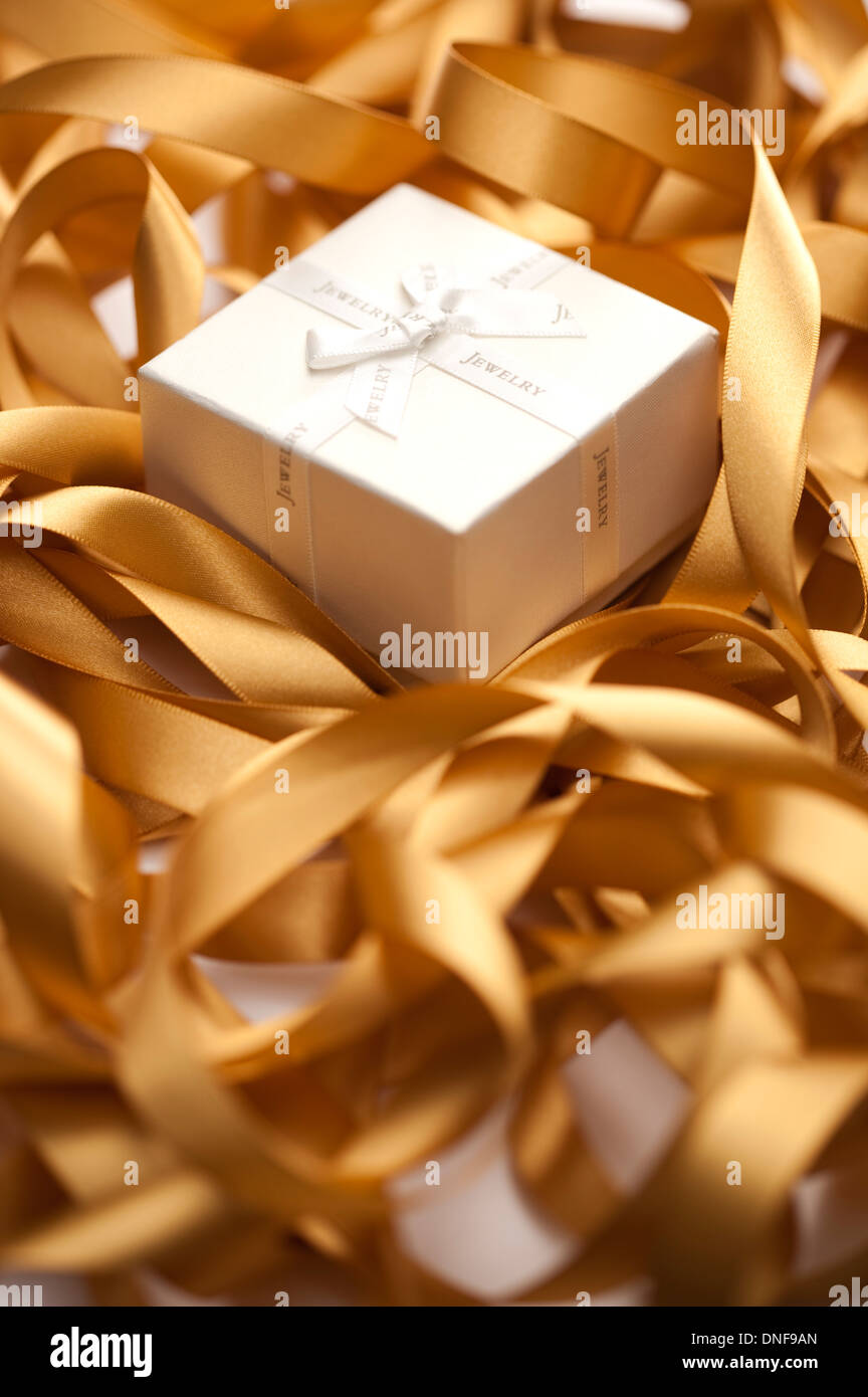 Tangled the series hi-res stock photography and images - Alamy