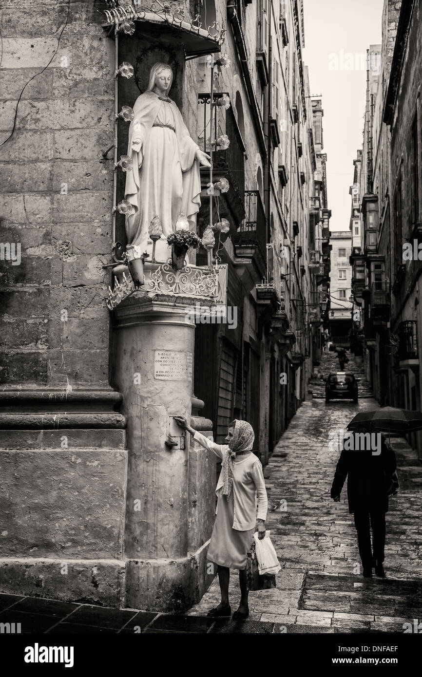 Corner Shrine High Resolution Stock Photography and Images - Alamy