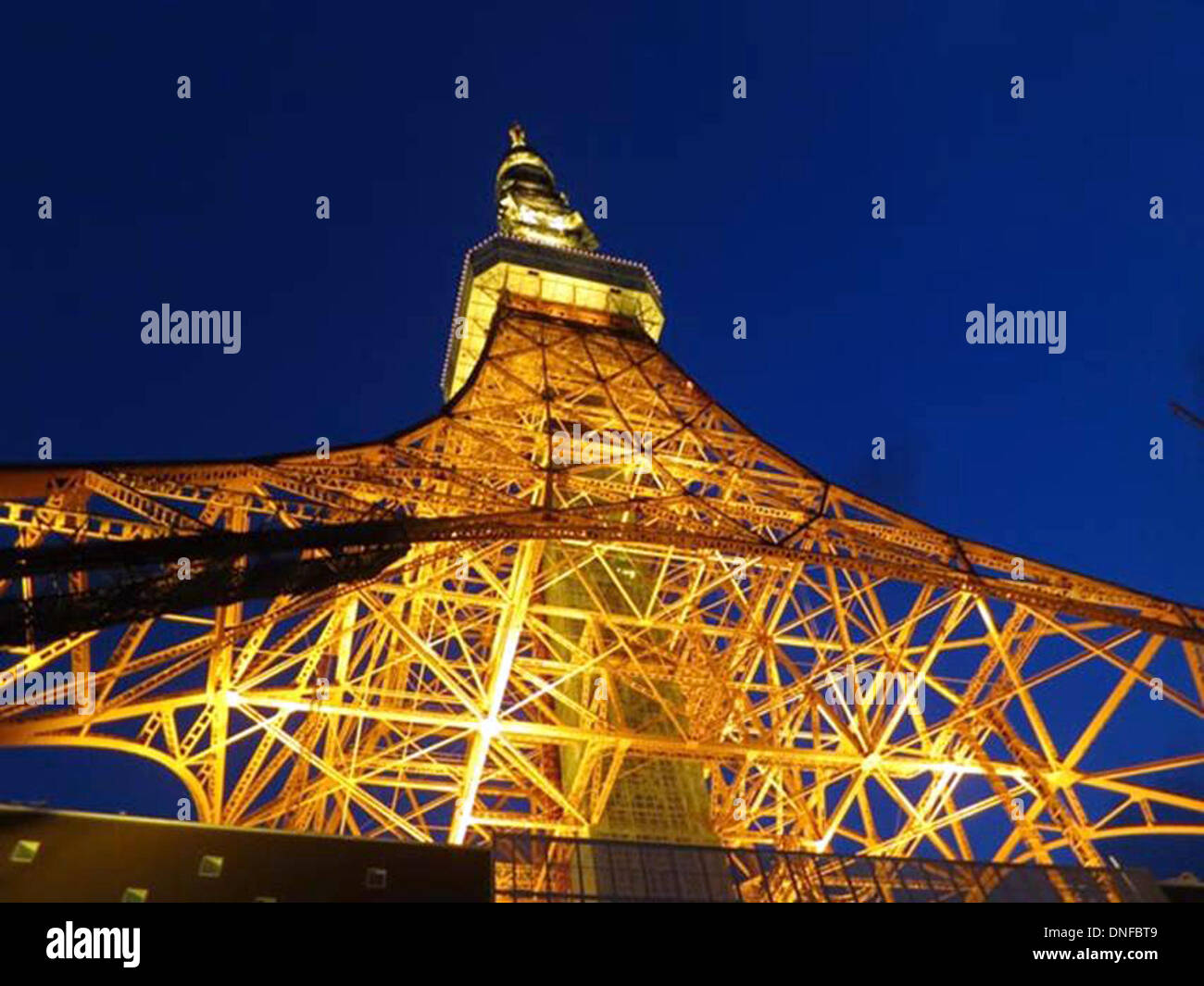 Tokyos tallest structure hi-res stock photography and images - Alamy