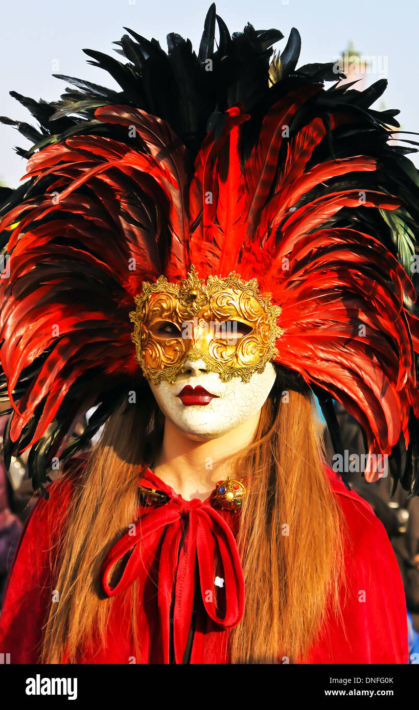 Masked woman hi-res stock photography and images - Alamy