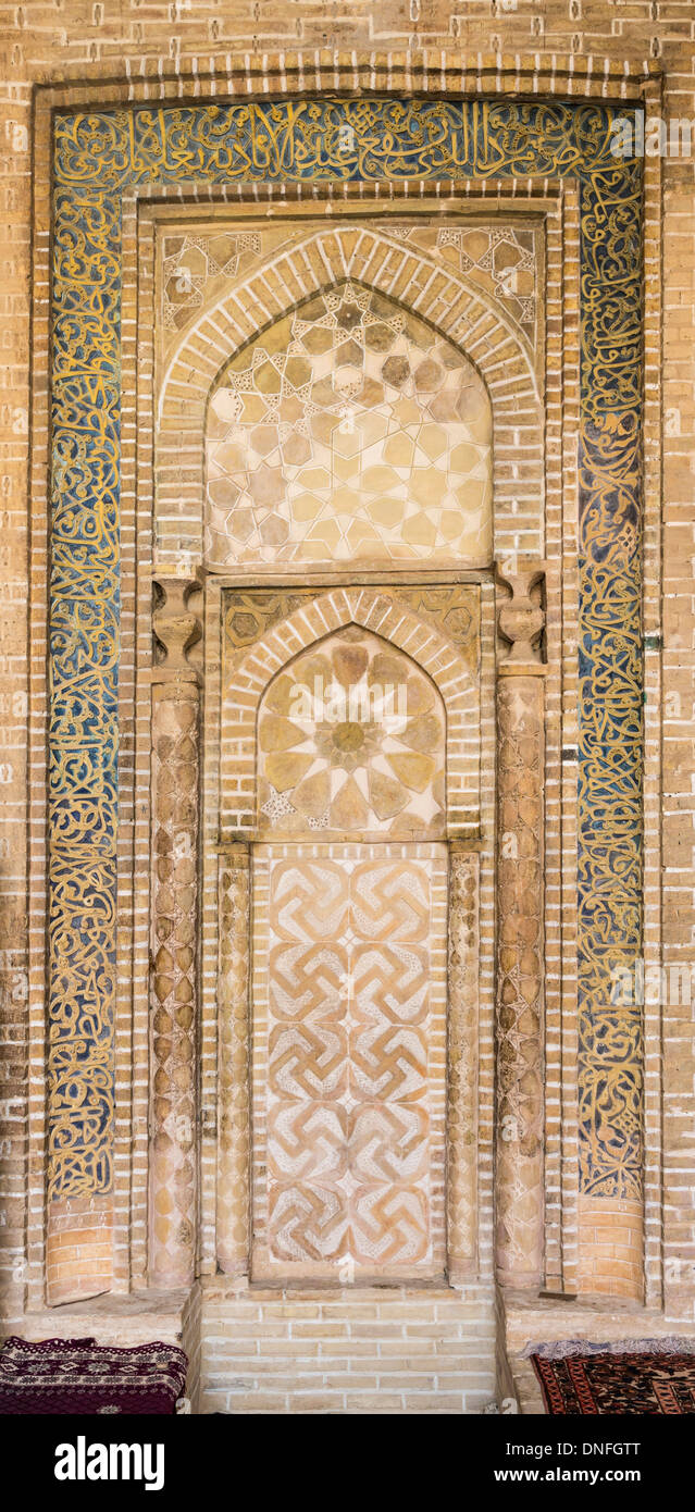Mihrab isfahan hi-res stock photography and images - Alamy