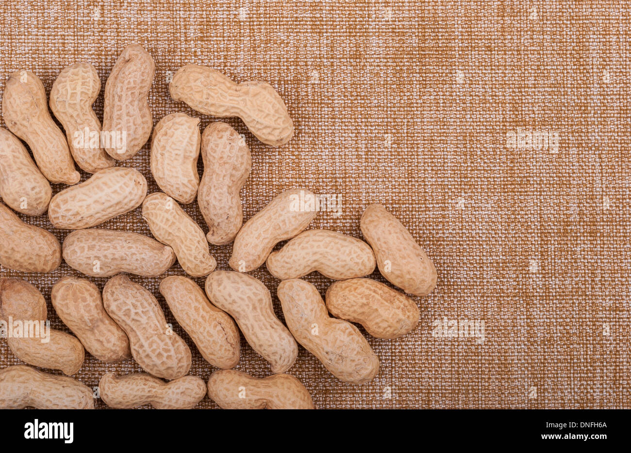 Peanuts shells hi-res stock photography and images - Alamy