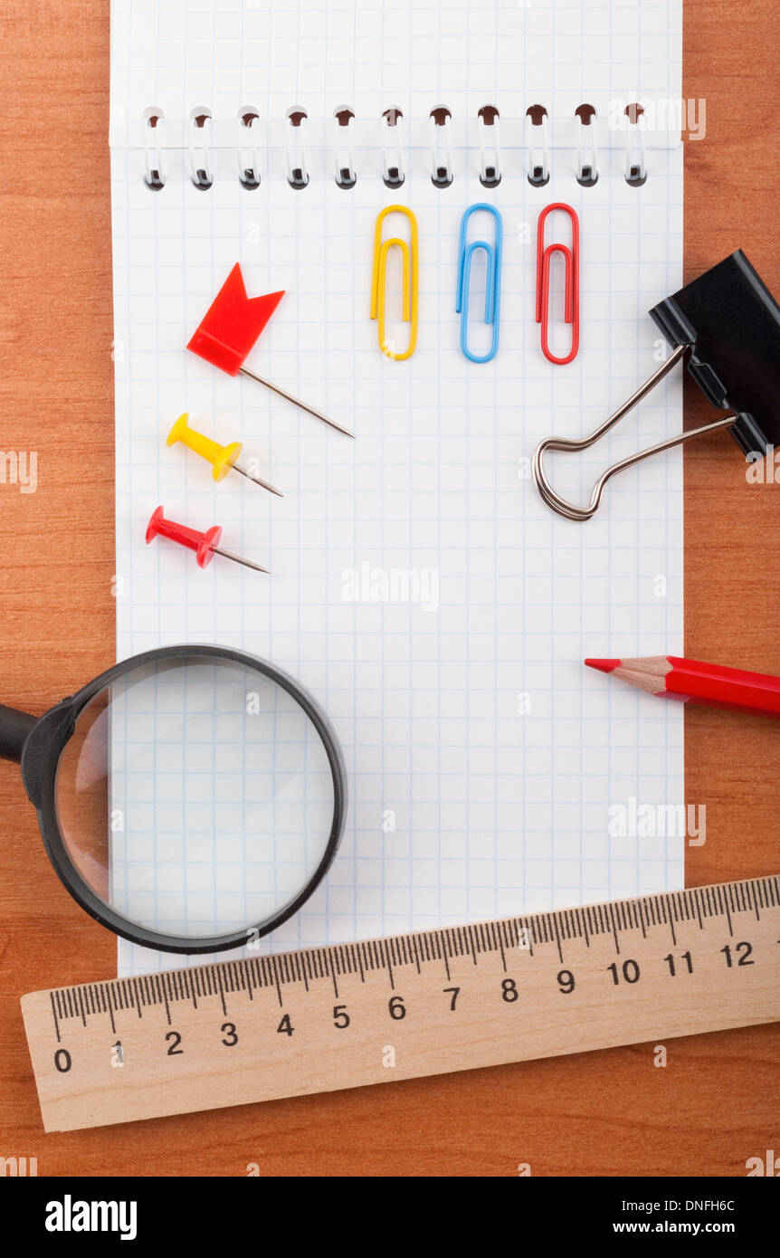 Ruler paper clip hi-res stock photography and images - Alamy