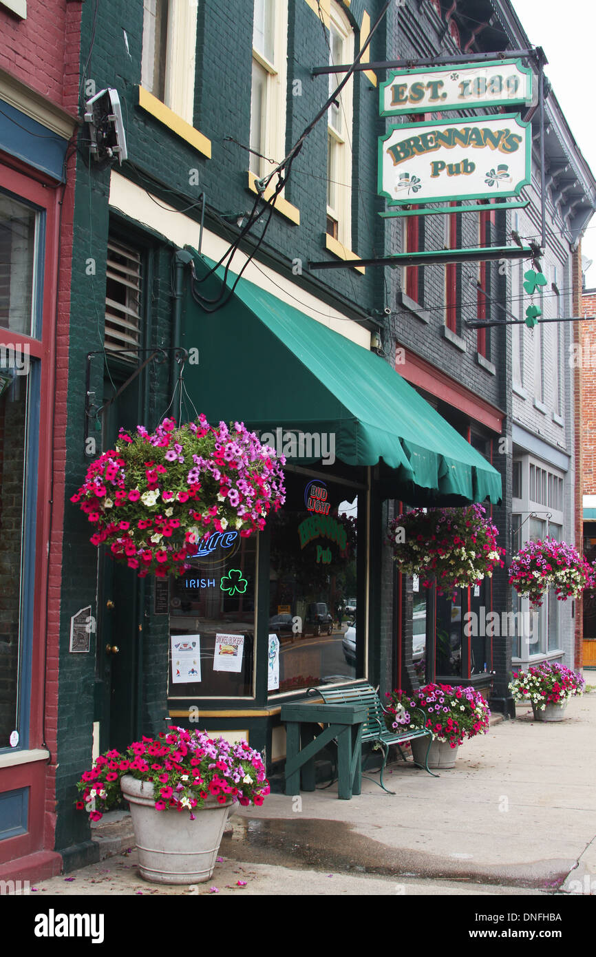 Brennan's Pub. Storefront in the Ashtabula Harbor District Shopping ...