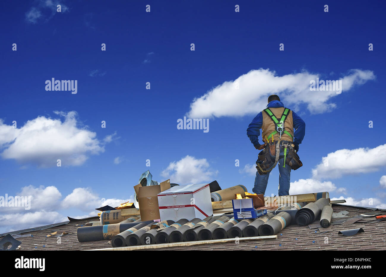 Construction Roofer Carpenter Worker on a Roof Preparing to Work Stock ...