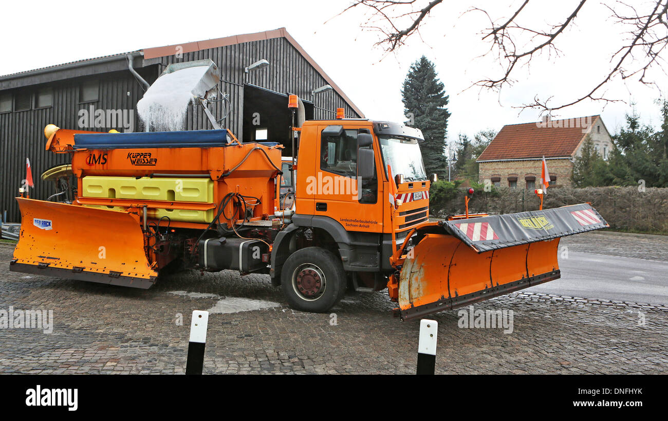 the highway maintenance depot Halle-Peissen, Germany. 19th Dec, 2013. A ...