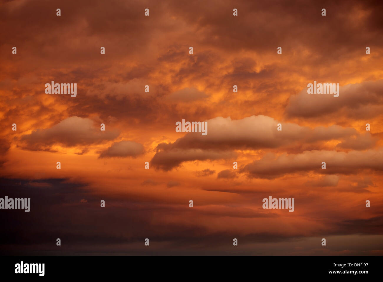 Reddish Sunset Sky Cloudscape Stock Photo - Alamy