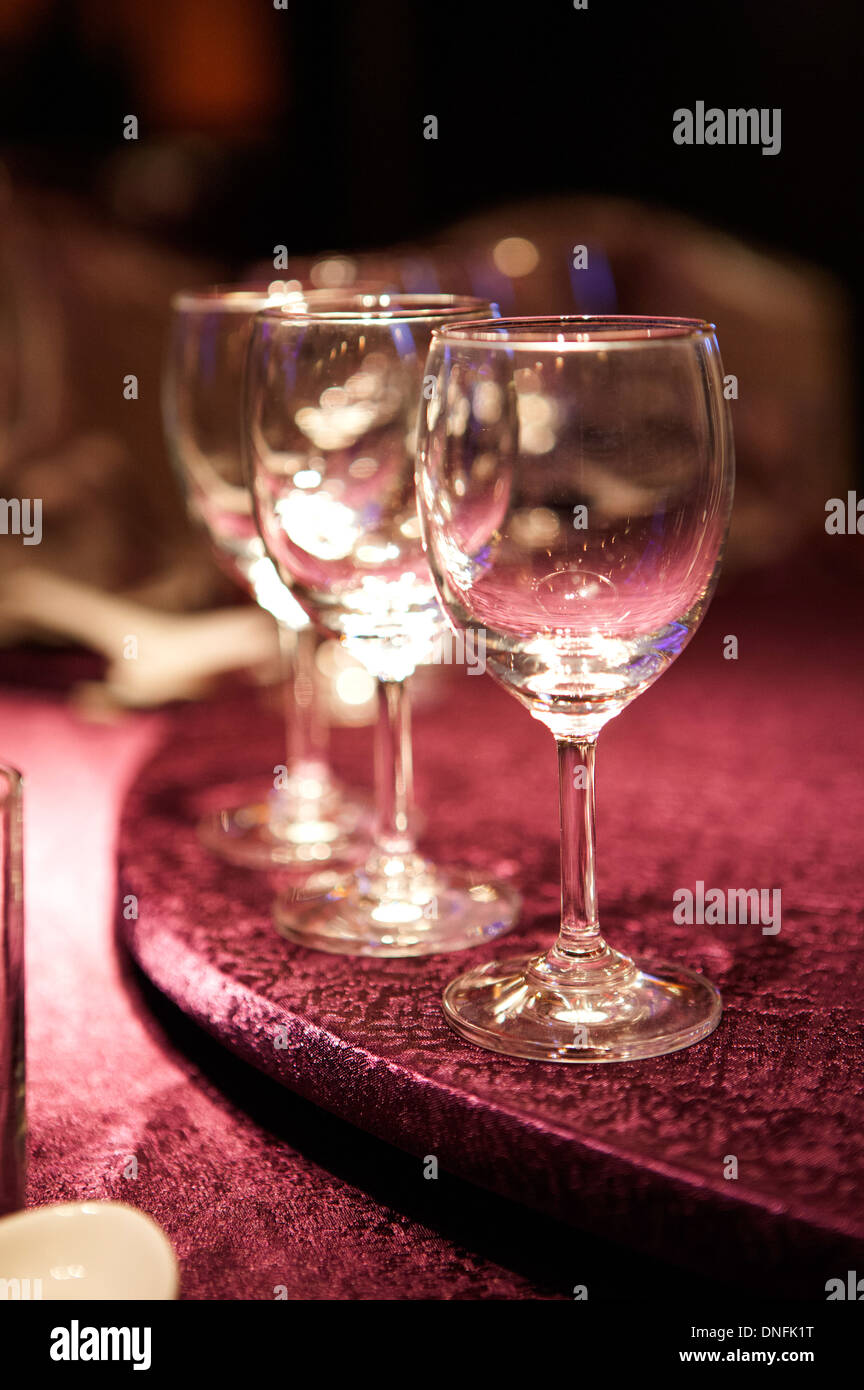Empty champagne flute hi-res stock photography and images - Alamy