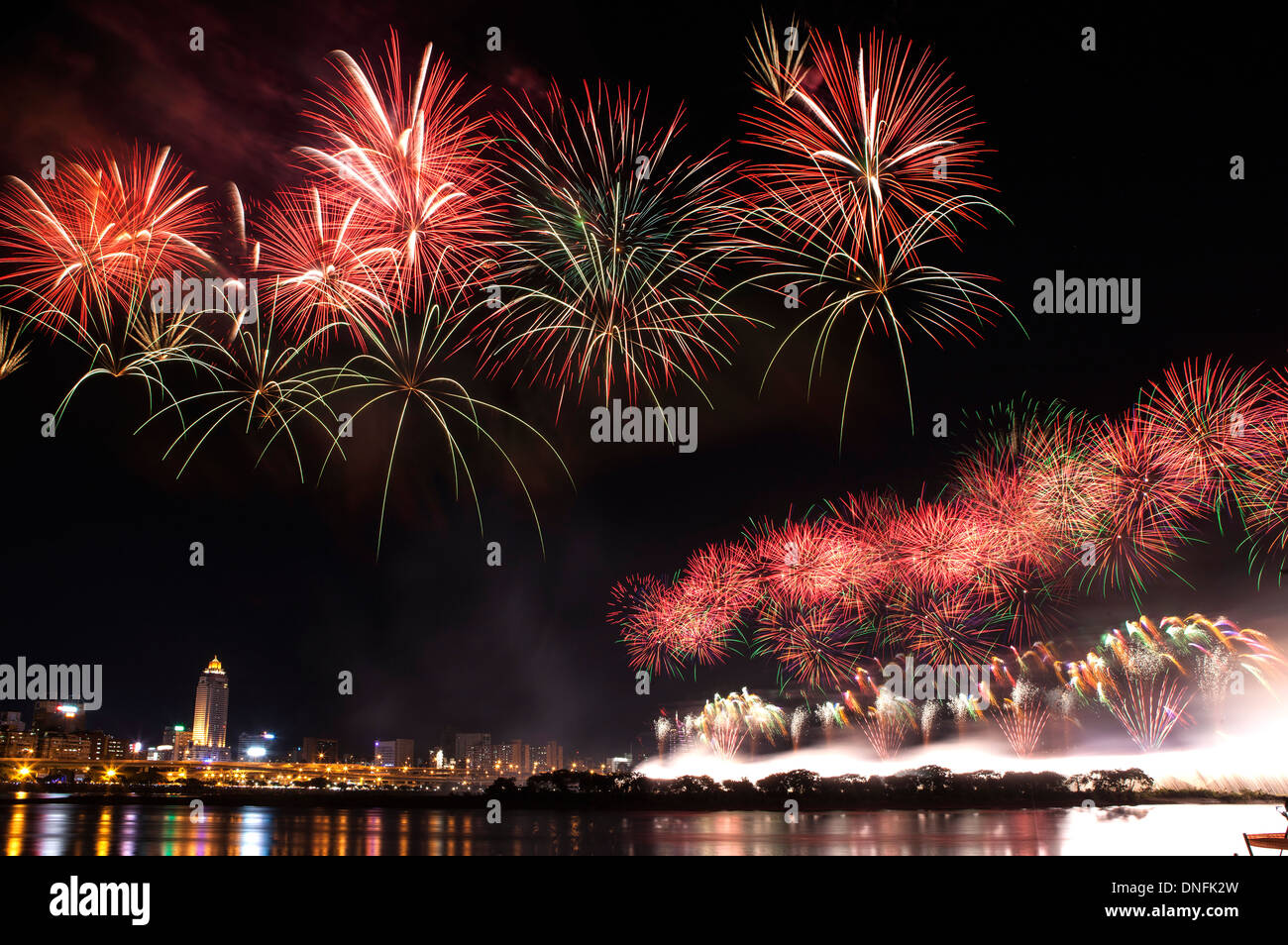 Night air photography city hi-res stock photography and images - Alamy