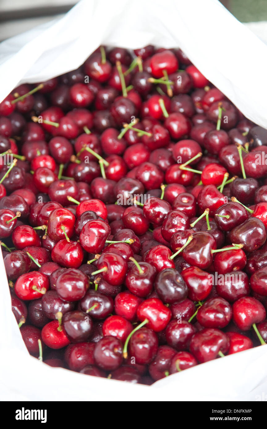 Asia, Hong Kong, Fruit, Cherry Stock Photo - Alamy