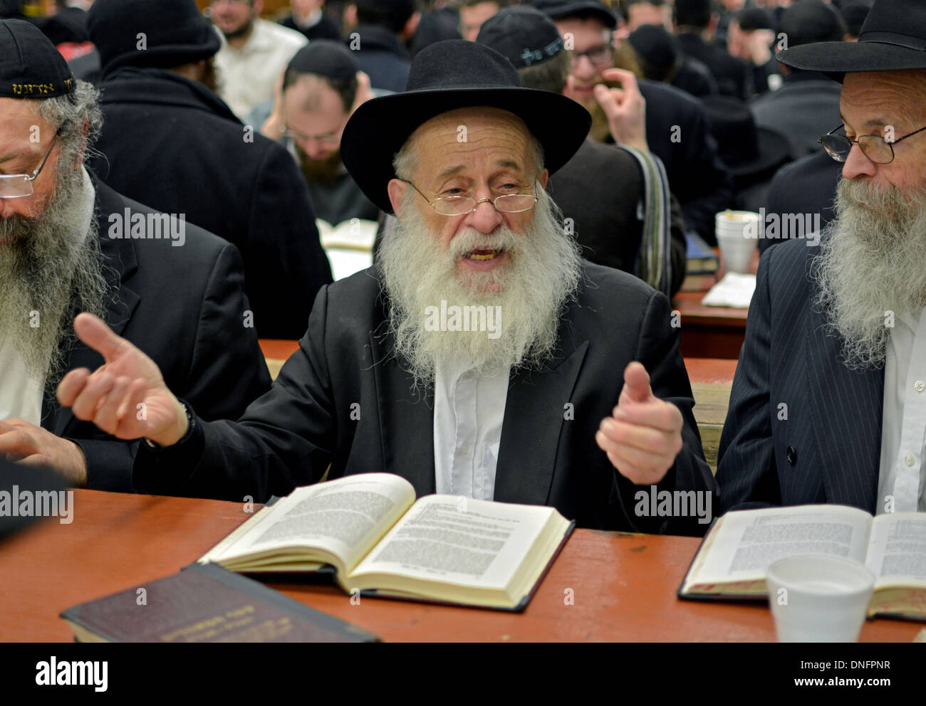 Rabbi Korf leading a daily bible study class at Lubavitch headquarters ...