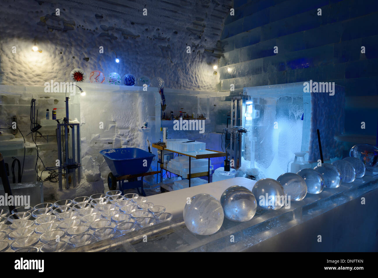 Aurora ice museum alaska hi-res stock photography and images - Alamy