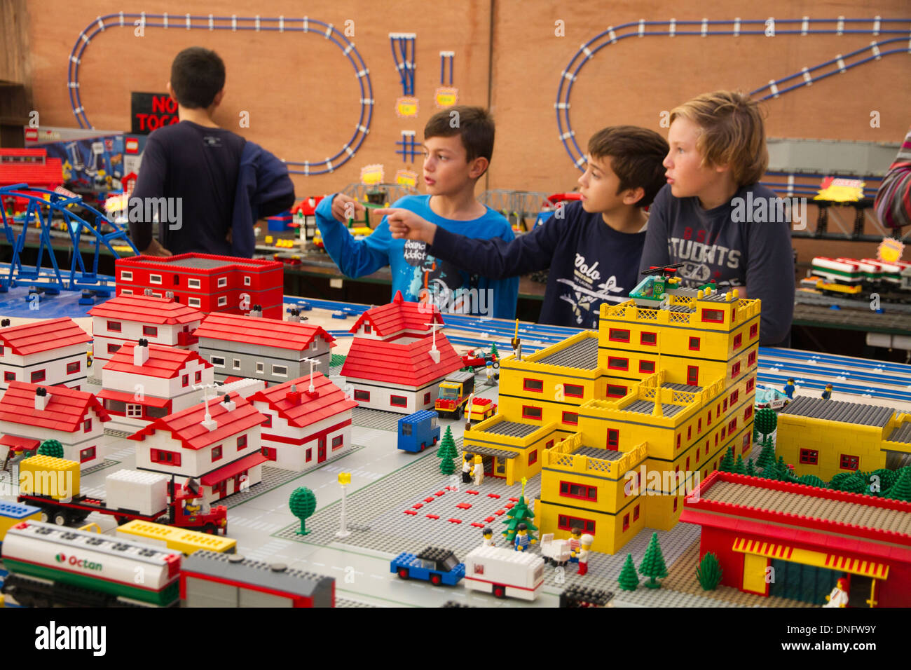 Lego construction hi-res stock photography and images - Alamy