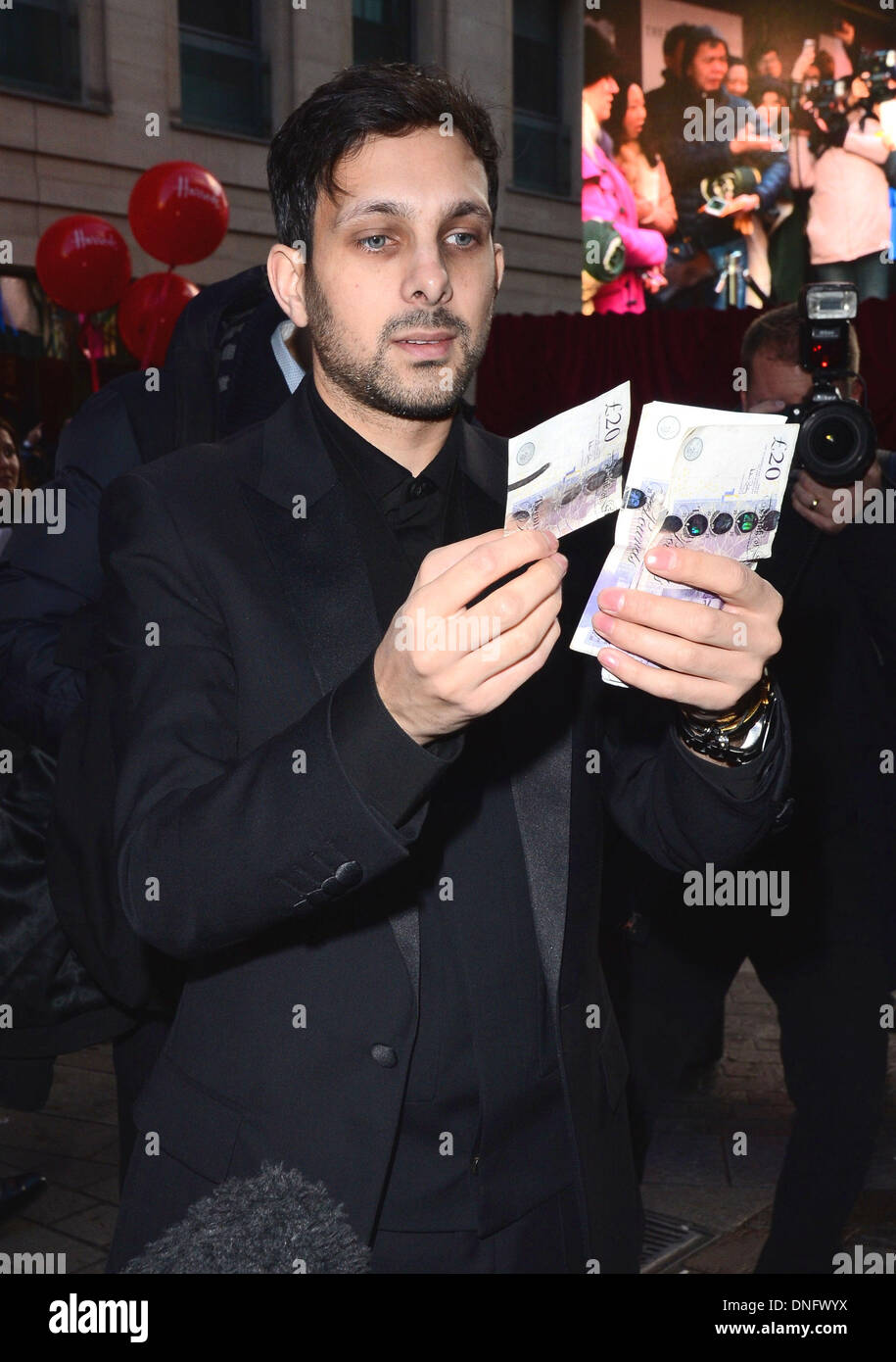 Harrods fire hi-res stock photography and images - Alamy