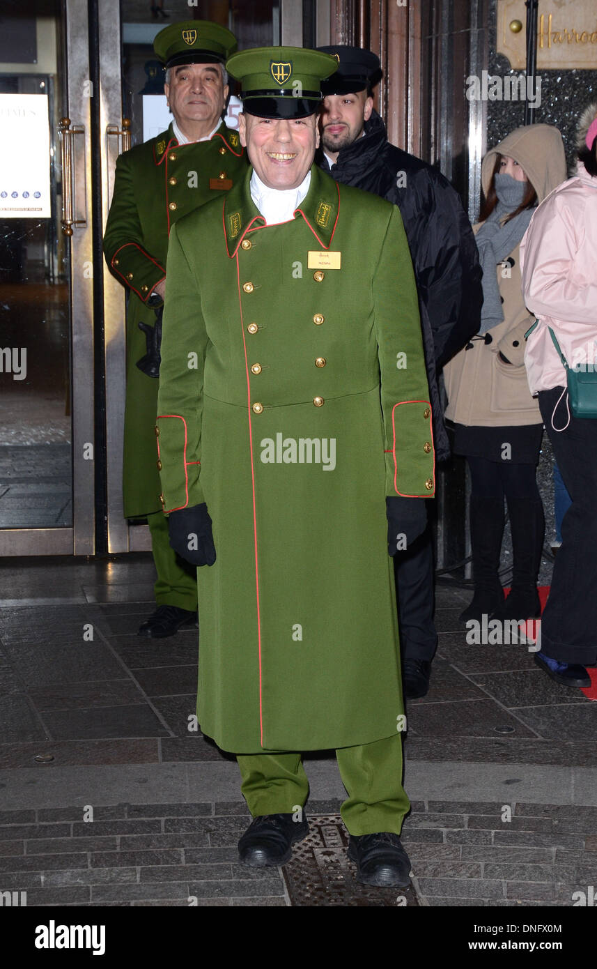 Harrods fire hi-res stock photography and images - Alamy