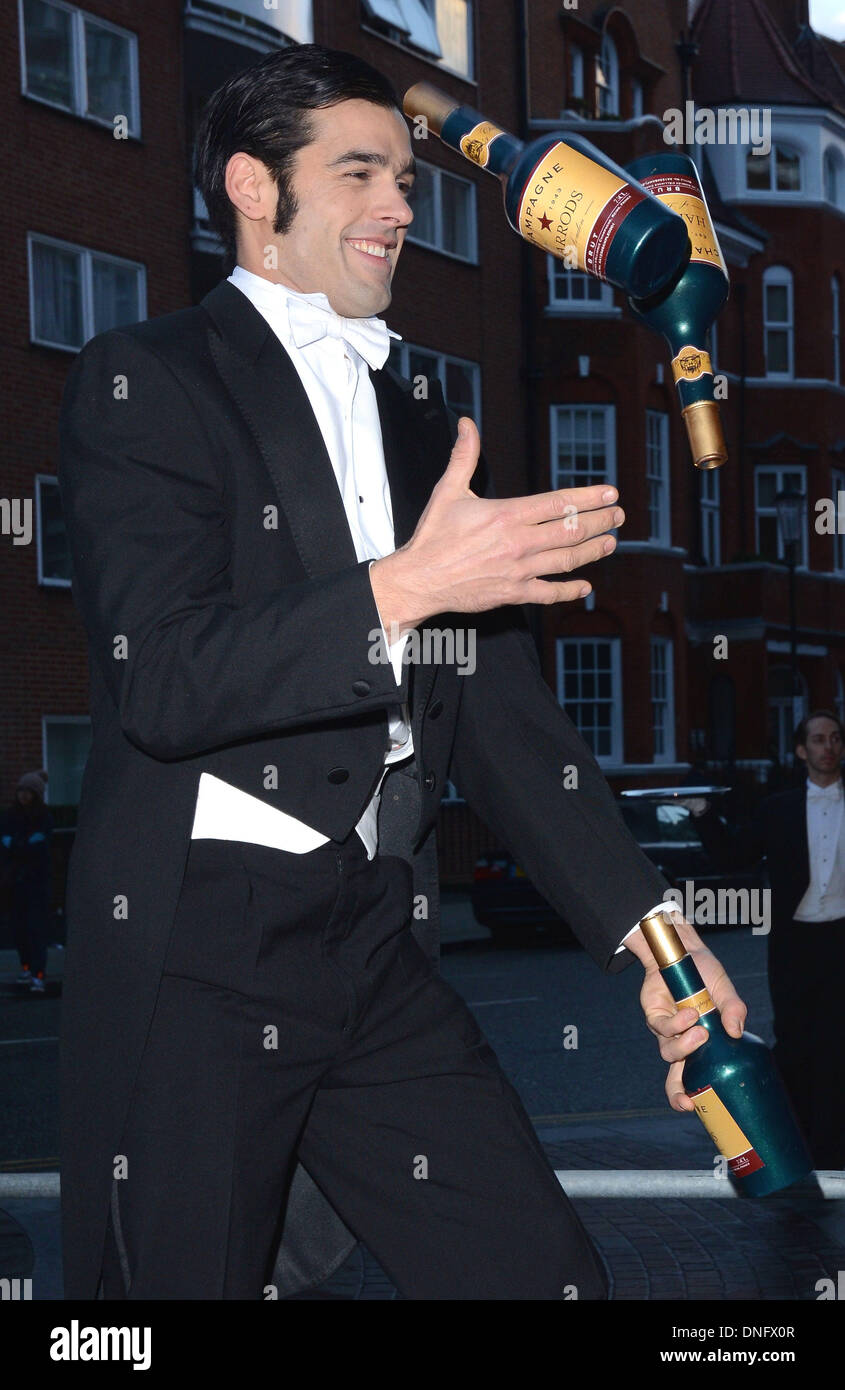 Harrods fire hi-res stock photography and images - Alamy