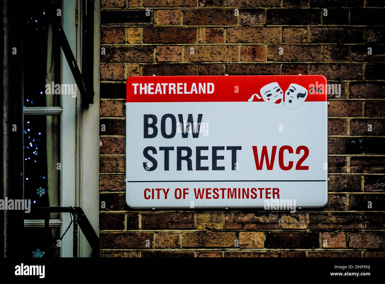 Bow street hi-res stock photography and images - Alamy