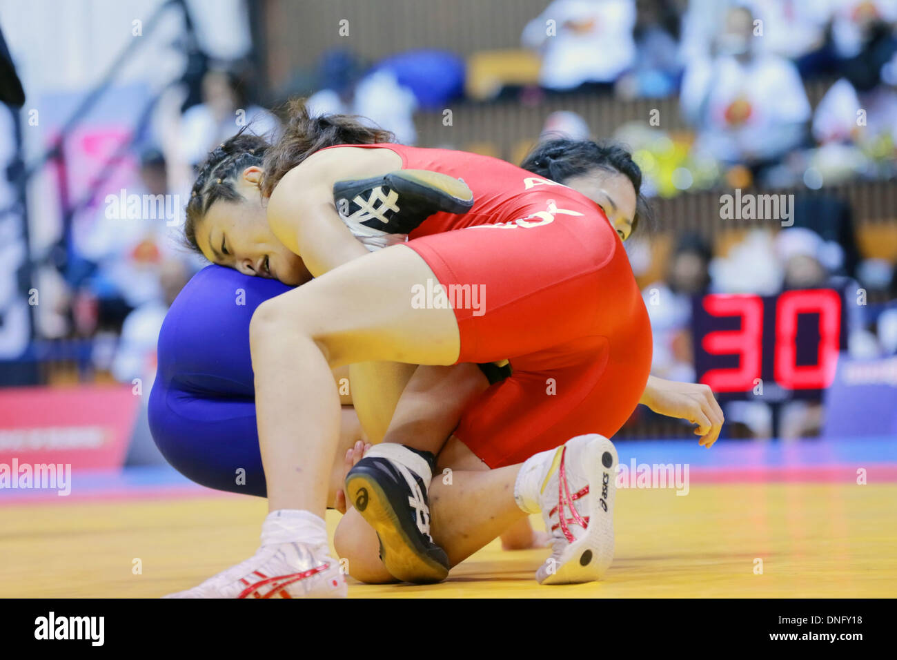 Tokyo, Japan. 23rd Dec, 2013. (F-B) Kaori Icho, Chihiro Kumabe ...