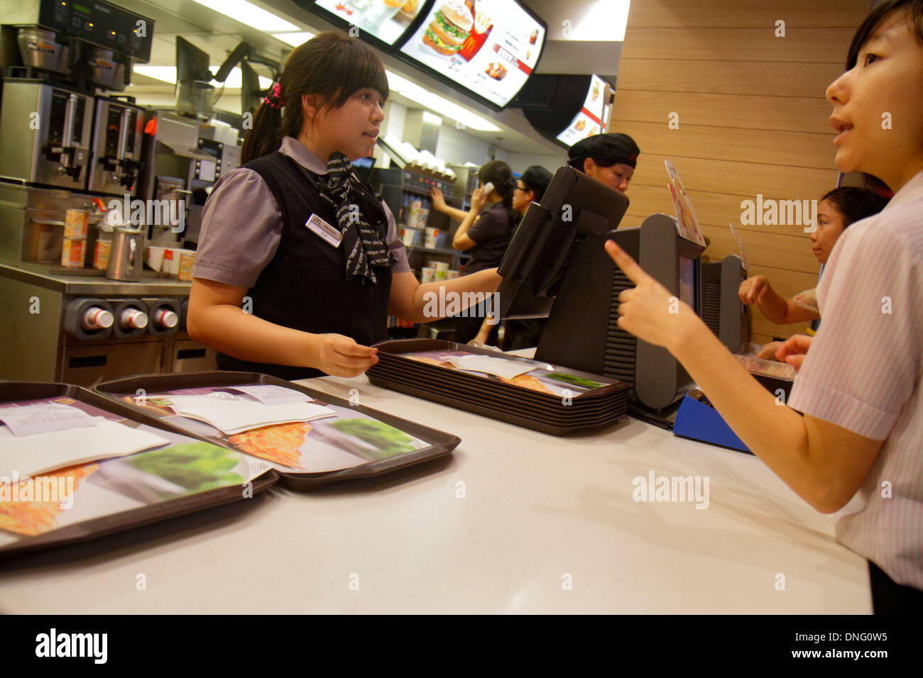 Employee Taking Fast Food Order Stock Photos & Employee Taking Fast ...