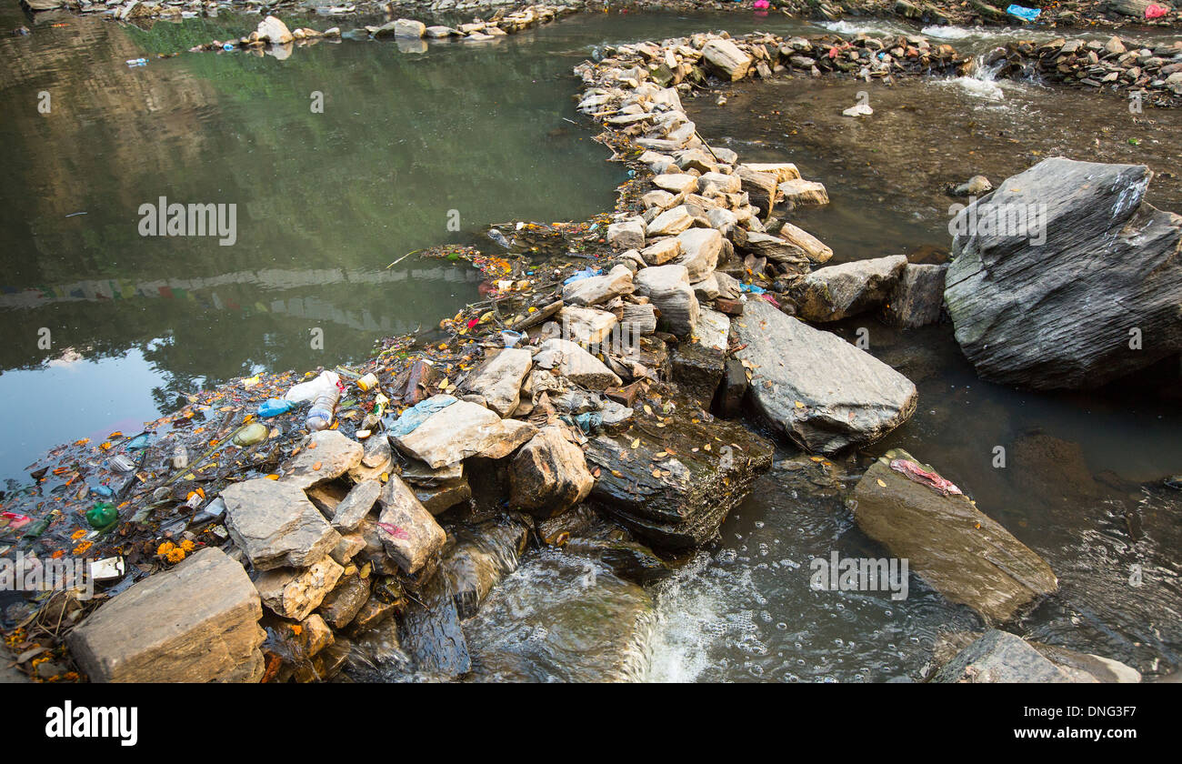 Plastic water pollution india hi-res stock photography and images - Alamy