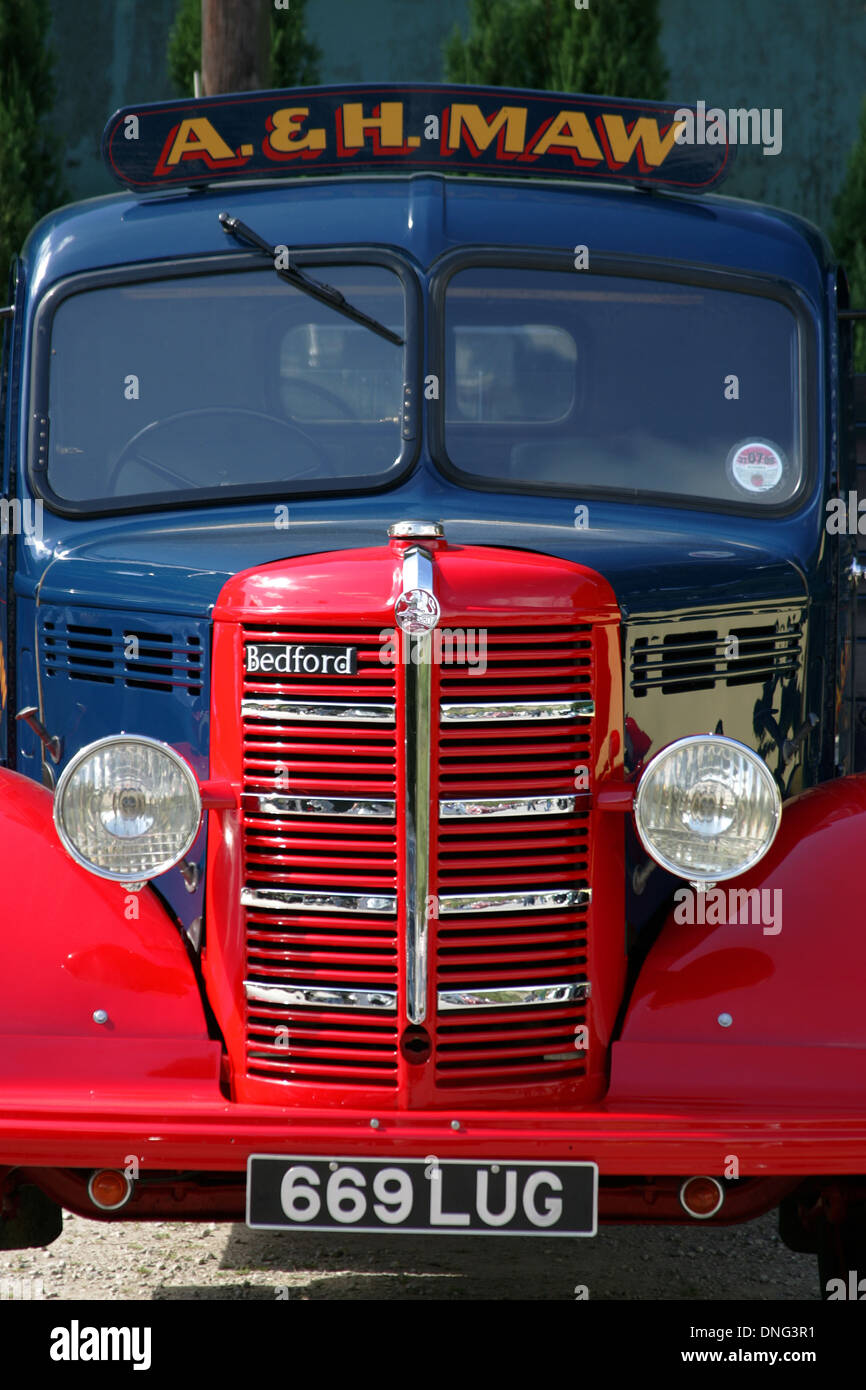 vintage classic lorry truck Stock Photo - Alamy