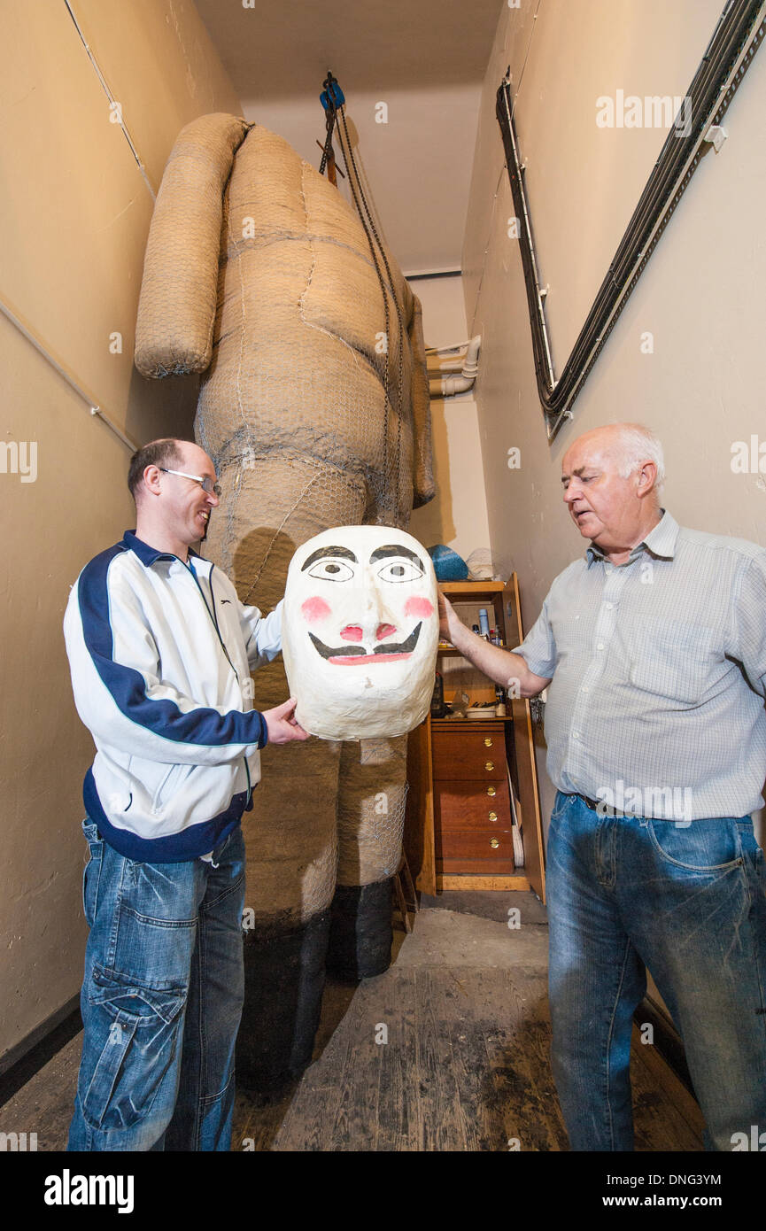 Work undertaken by members of the Apprentice Boys' of Derry over many ...