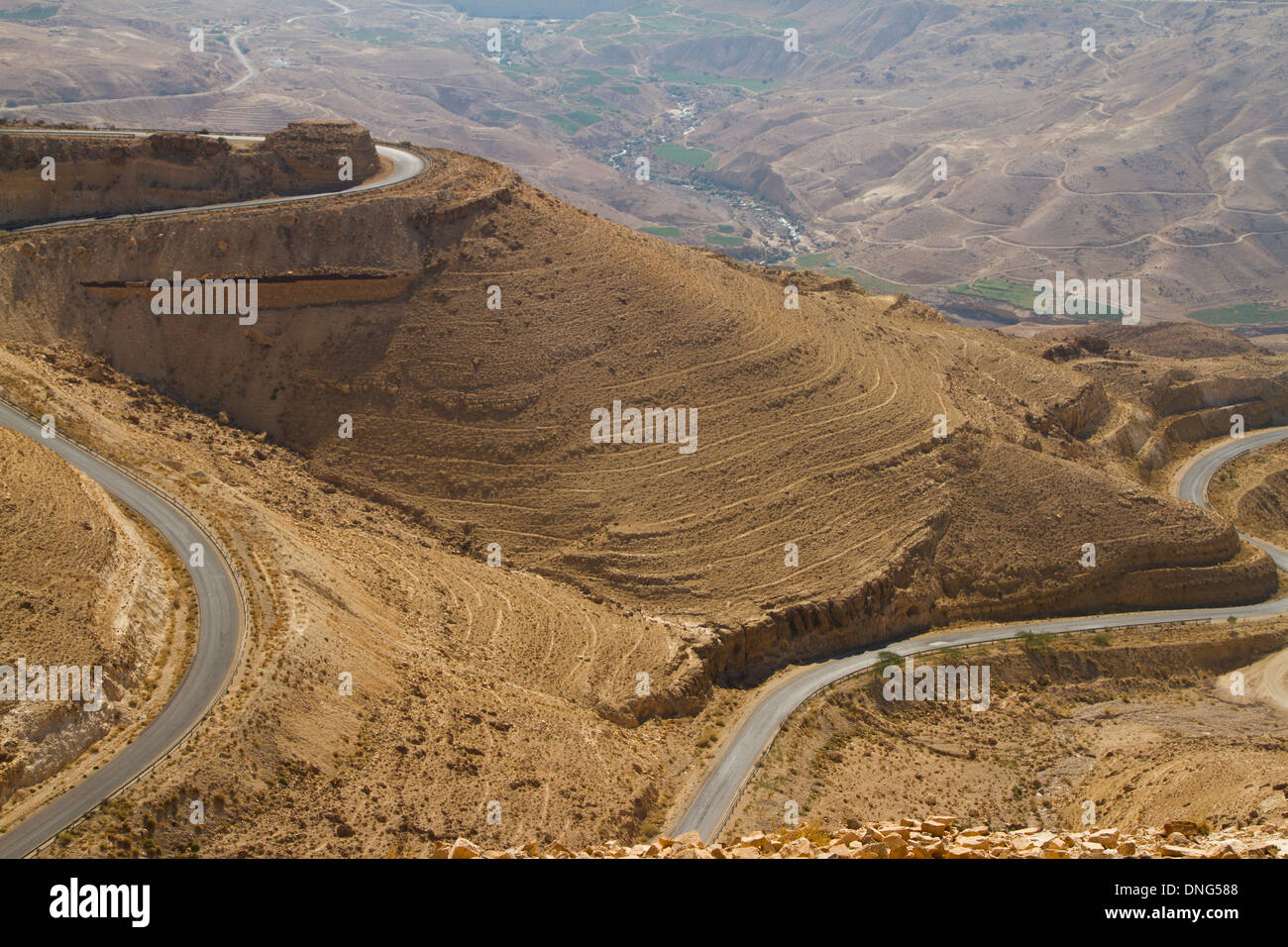 Desert road in Jordan Stock Photo - Alamy