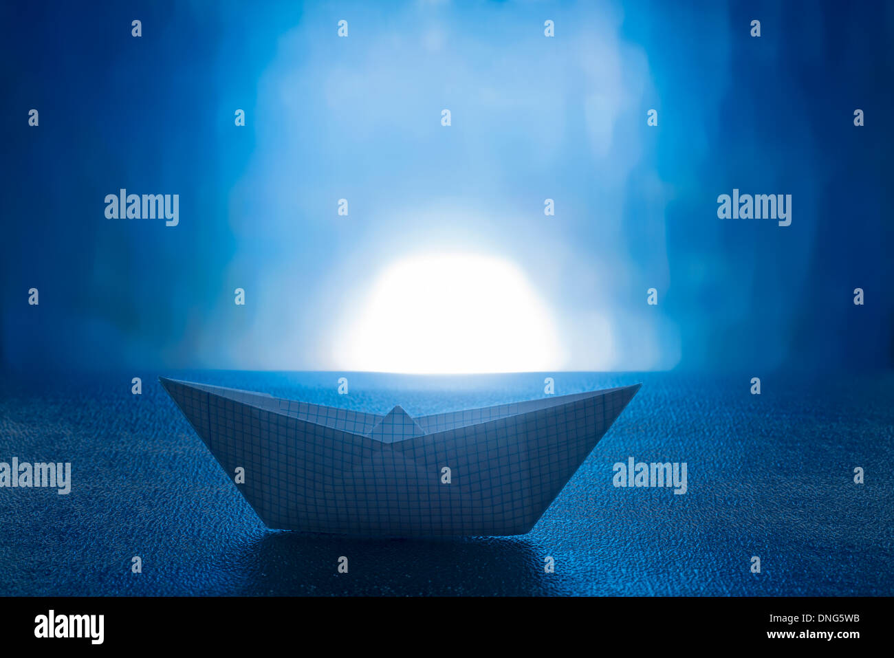 Foil boat hi-res stock photography and images - Alamy