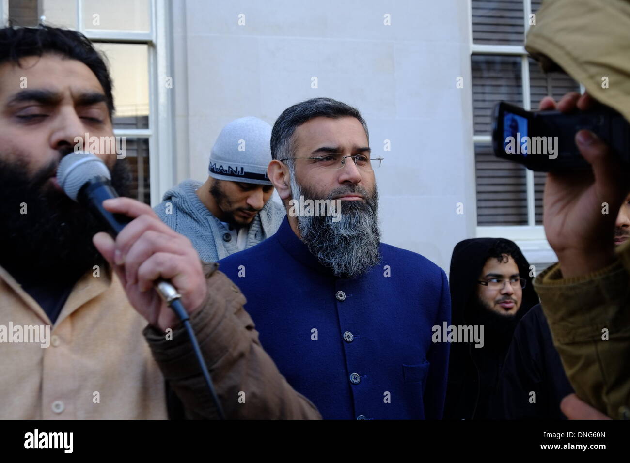 Anjem choudary hi-res stock photography and images - Alamy