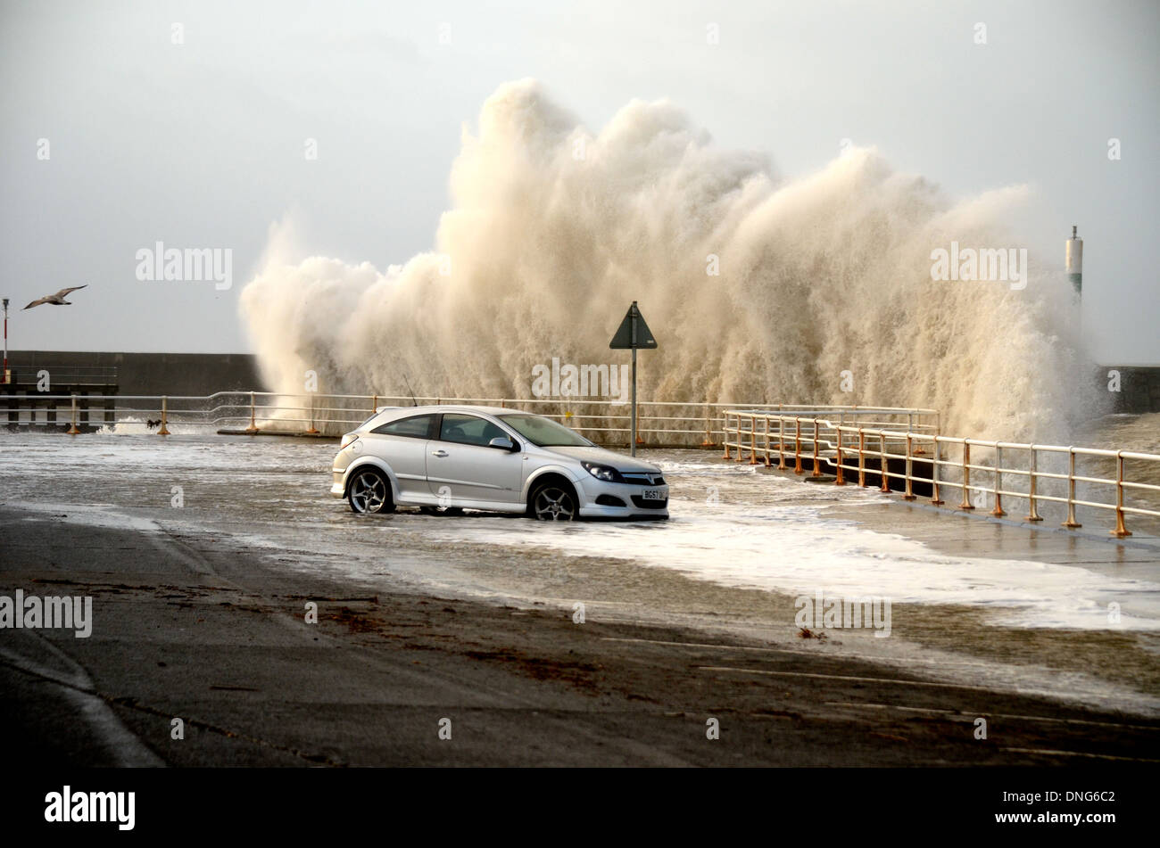 Battered car hi-res stock photography and images - Alamy