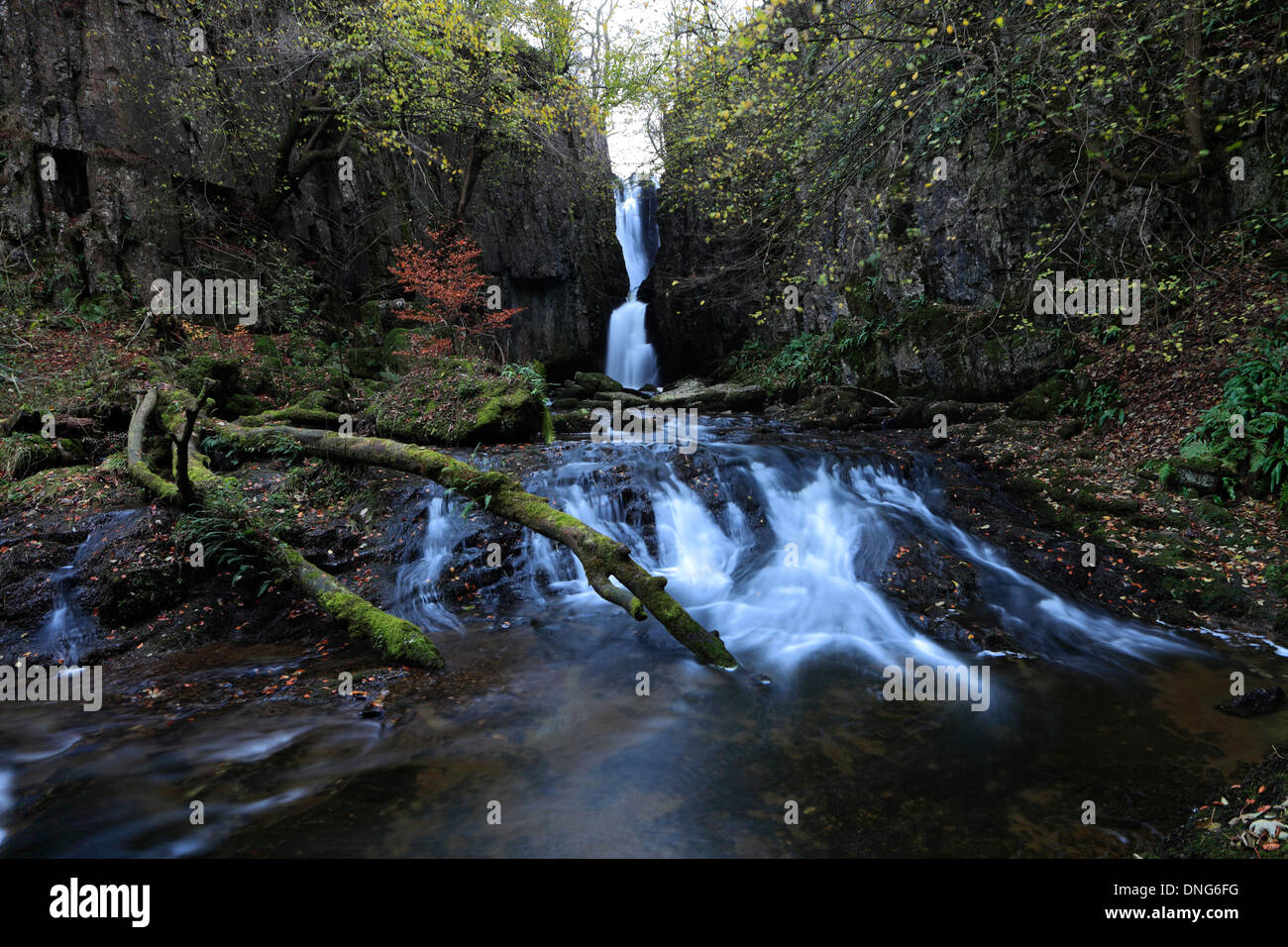 Stainforth force falls hi-res stock photography and images - Alamy