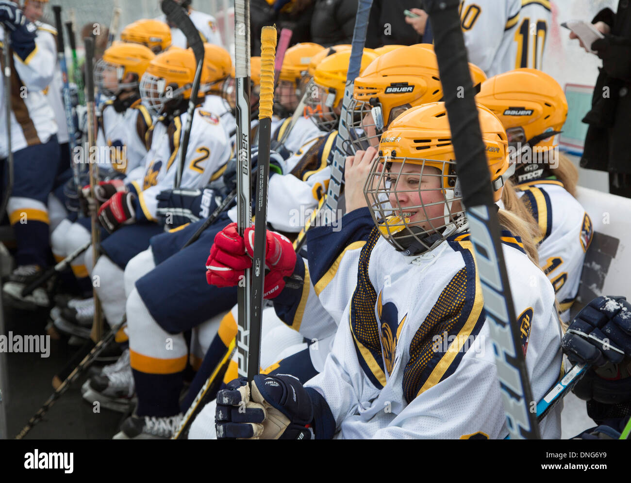 Team usa girls hockey hi-res stock photography and images - Alamy