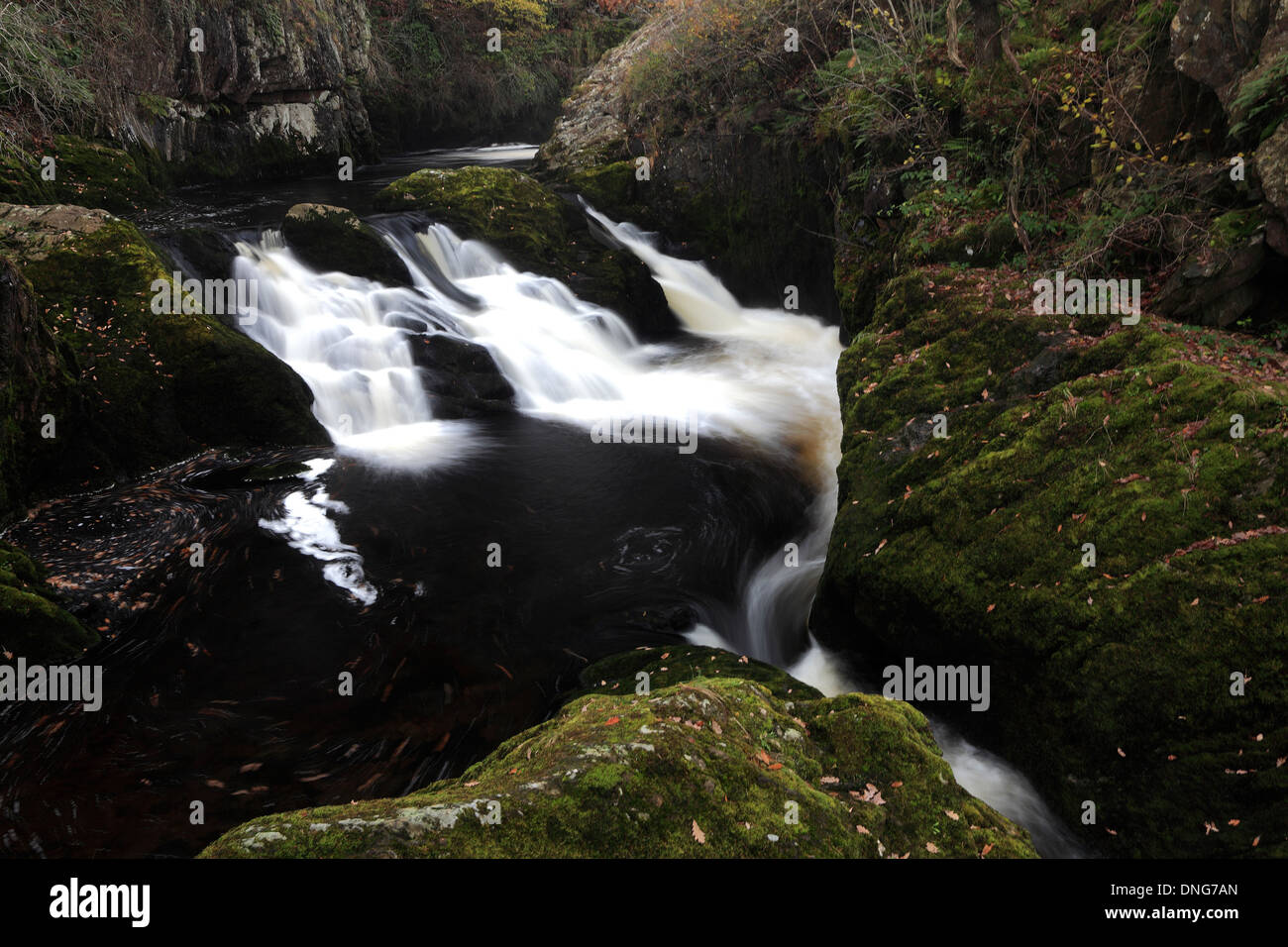 Beezley Falls, river Doe, Ingleton Waterfalls Trail, Ingleton village ...