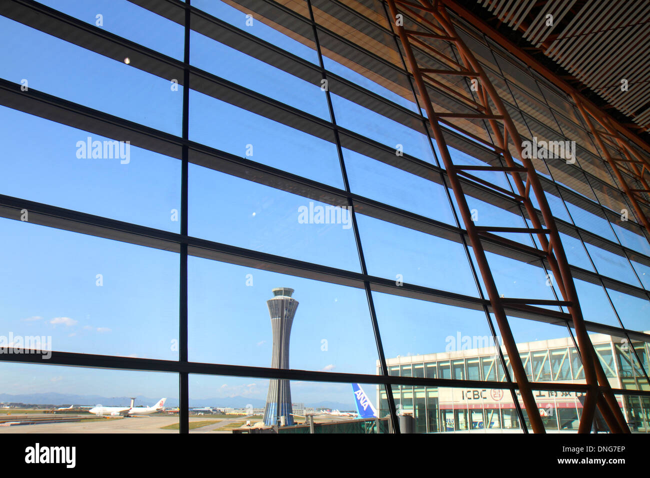 Gate design hi-res stock photography and images - Alamy