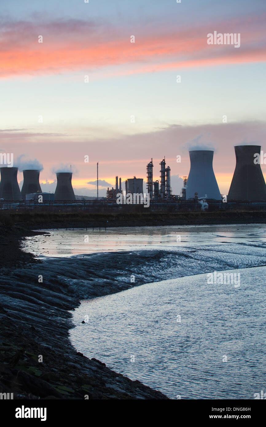 Grangemouth petrochemical plant and home to Scotland's oil refinery ...
