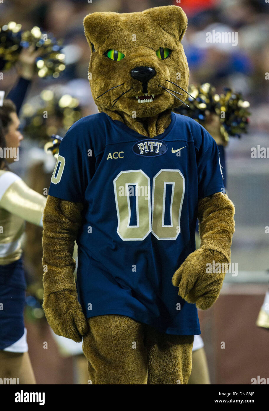 Detroit, Michigan, USA. 26th Dec, 2013. December 26, 2013: Pittsburgh ...