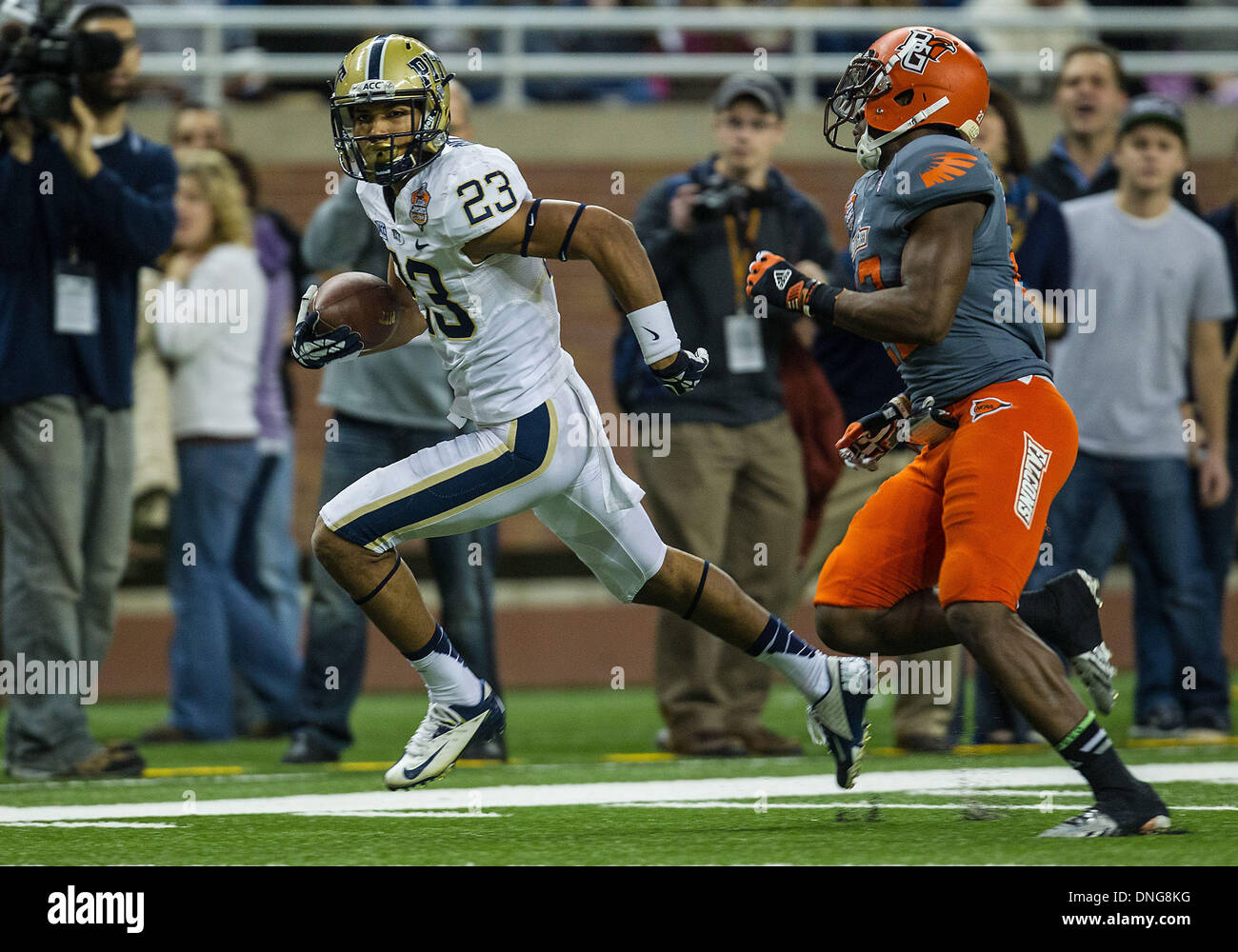 Detroit, Michigan, USA. 26th Dec, 2013. December 26, 2013: Pittsburgh ...