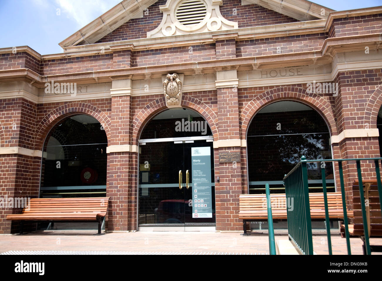 Manly local court, sydney,australia Stock Photo - Alamy
